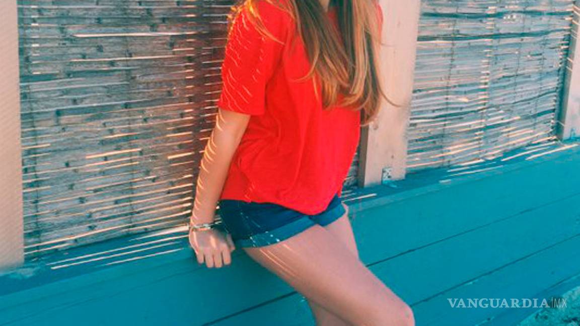 Así luce hoy la niña modelo que impactó por ser tan joven (fotos)