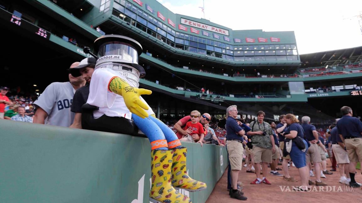 Fallece HitchBOT, el robot que depende de la generosidad de los humanos