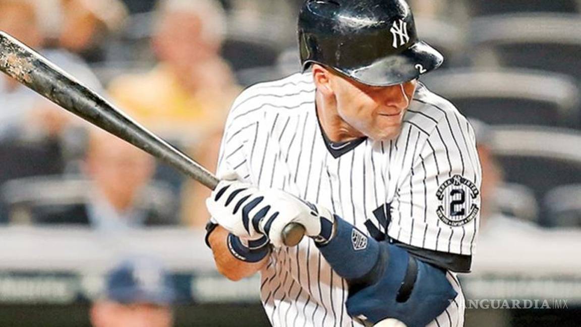 Jeter recibe homenajes en su peor momento