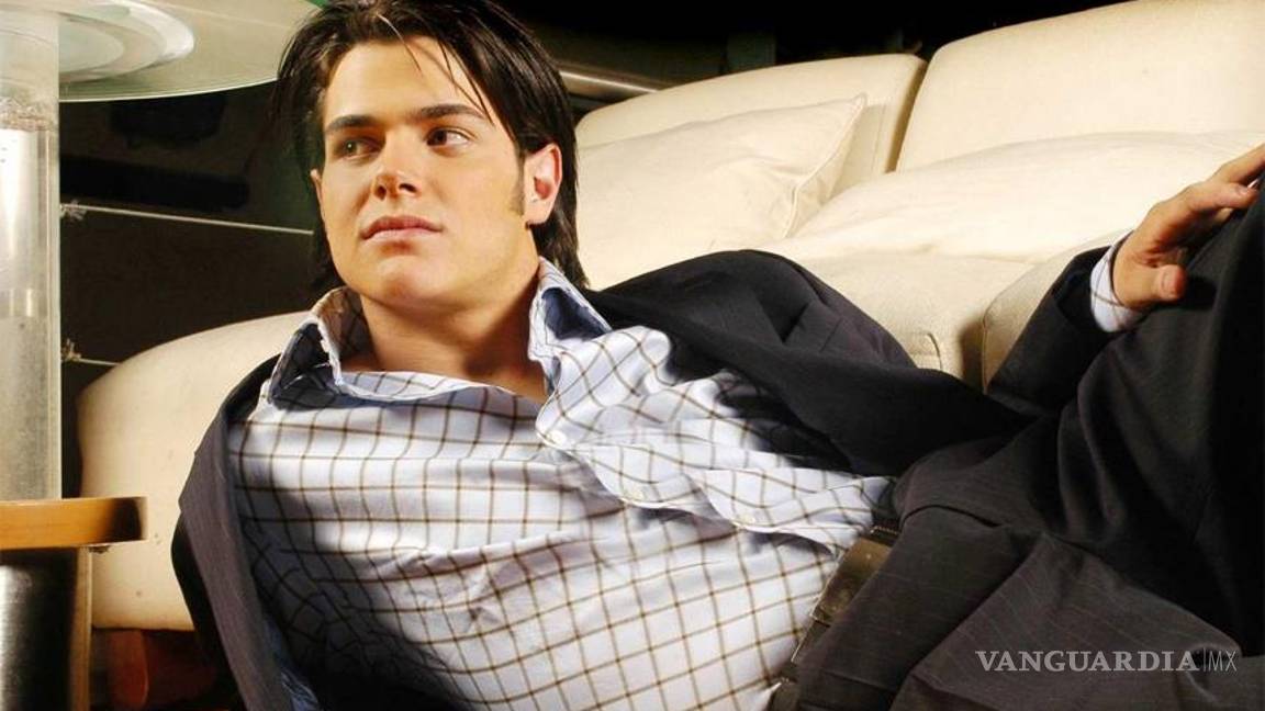 Alfonso Dosal presenta las distintas caras del fundador de Apple