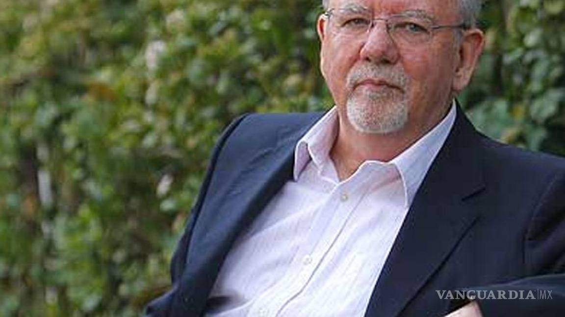 Chileno Óscar Hahn y colombiana María Gómez, premios Loewe de Poesía