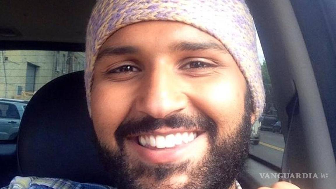 Hombre con 'senos femeninos' intenta evitar suicidio