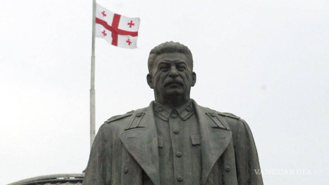 Estatua de Stalin vuelve a Georgia, pero a museo de terror soviético