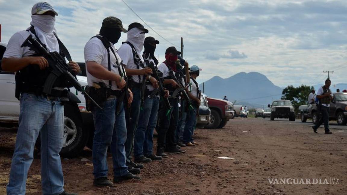 Autodefensas portan armas de 18 mil pesos