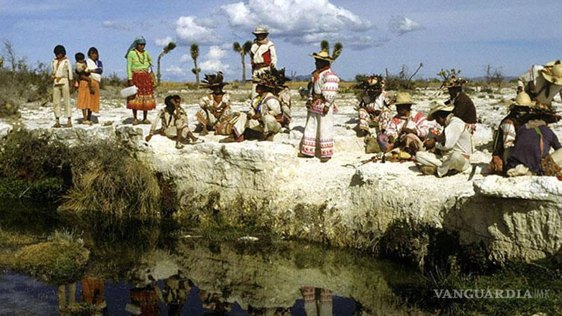 Huicholes recuperan 35% de playa que Calderón cedió a particulares