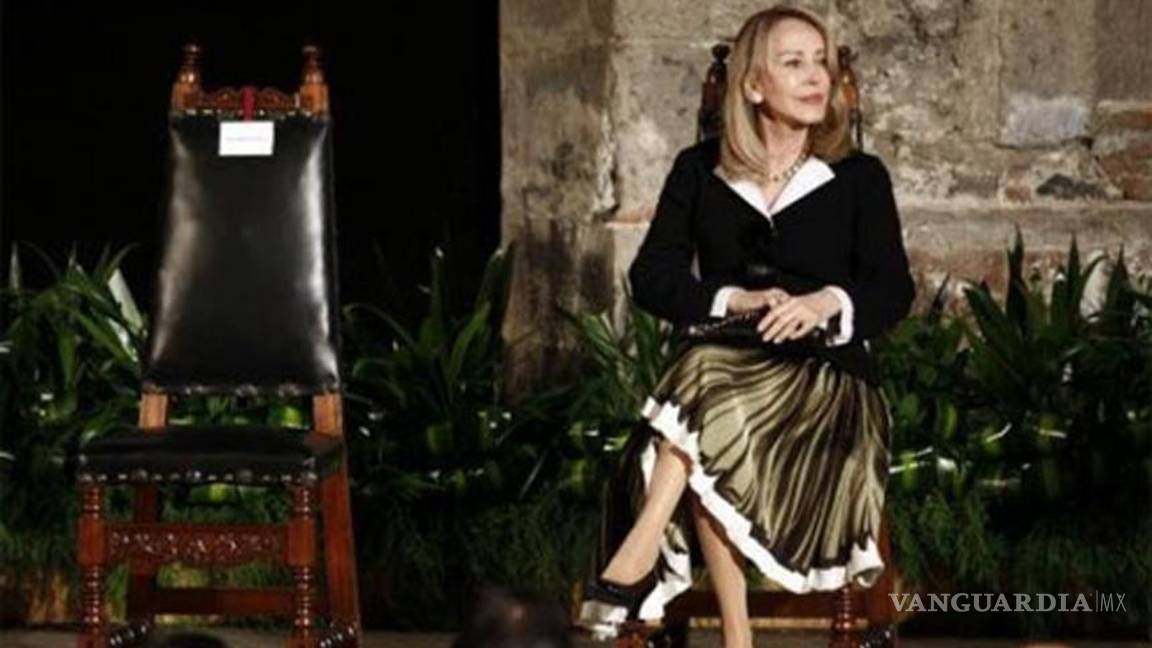 Silvia Lemus comparte Tratos y retratos en la FIL