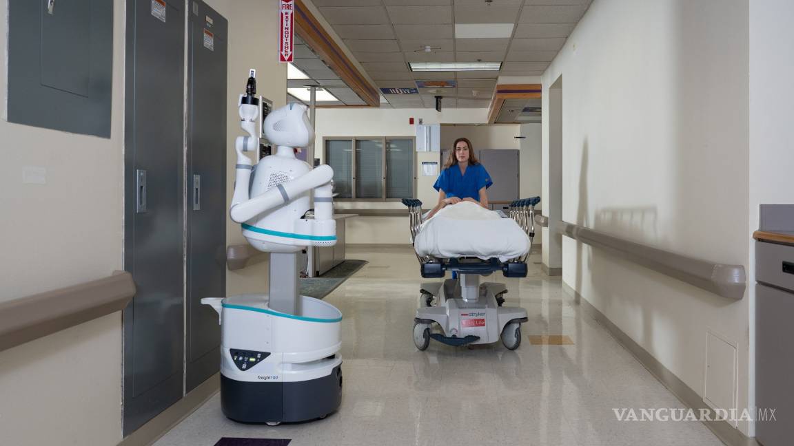 Moxi, el robot que ayuda a las enfermeras