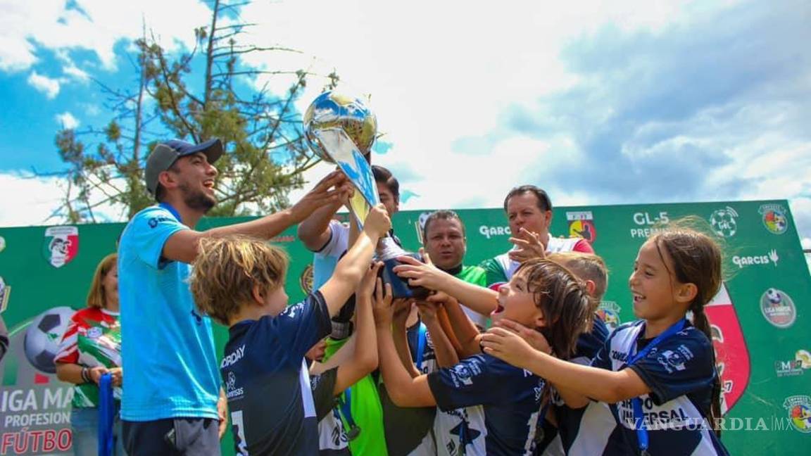 ¡Los más pequeños alzan la copa! Saltillo Soccer campeón nacional de ...