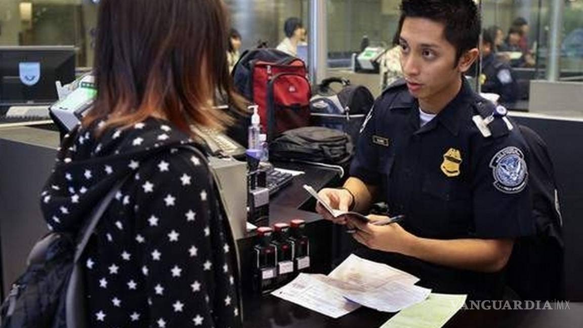 ¿Qué es lo que sí pueden hacer los agentes de migración de Estados Unidos?