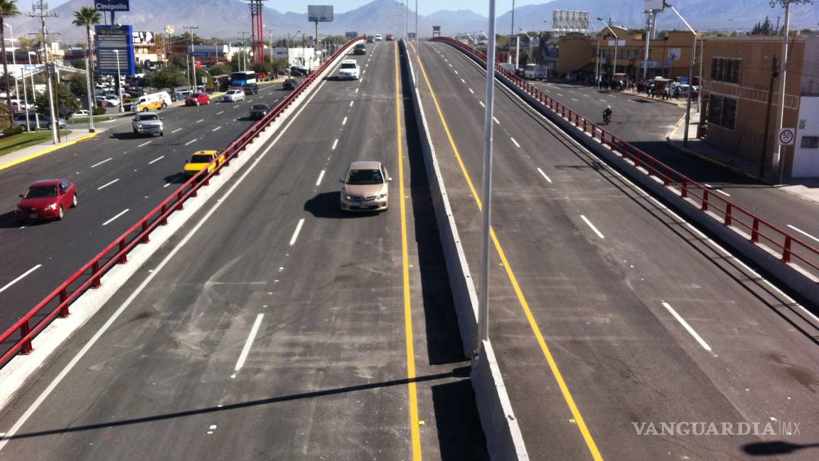 Inauguran puente vehicular Sendero en Saltillo