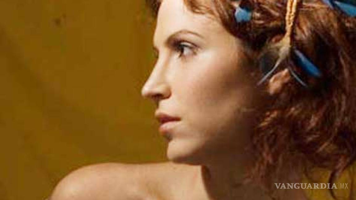 Melissa Wolf gana Premio Marco Antonio Ettedgui