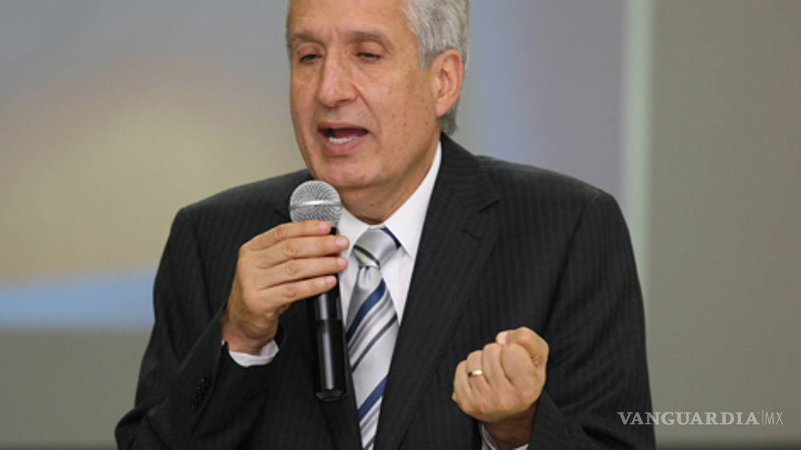 Toma posesión nuevo rector del Tec. de Monterrey