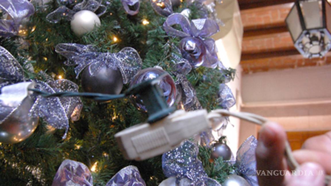 ¿Cómo evitar accidentes con tu árbol de Navidad?