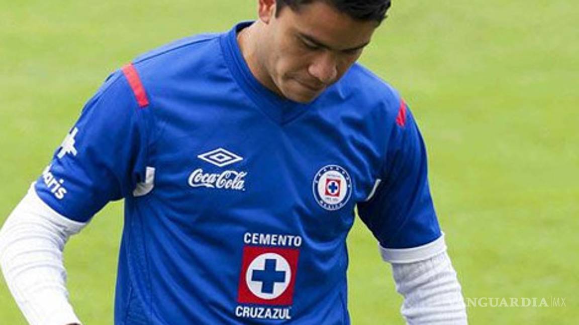 Presume Cruz Azul a Pablo Barrera, su nuevo refuerzo