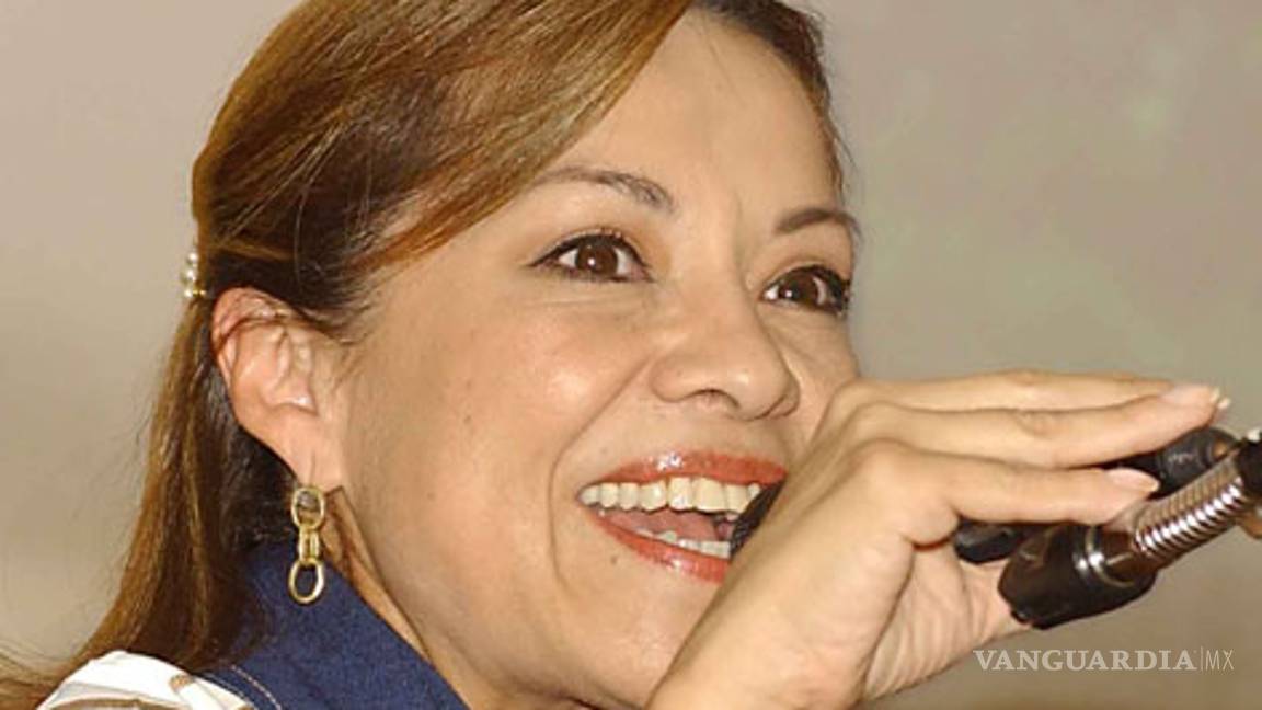 Otro escándalo rodea a Josefina, ahora por su equipo de campaña