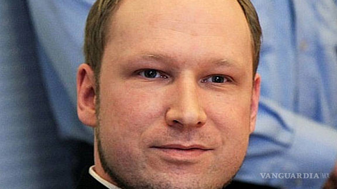 Breivik mantiene correspondencia con simpatizantes
