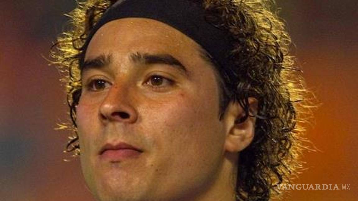 Memo Ochoa es baja del Tri, Jonathan toma su lugar