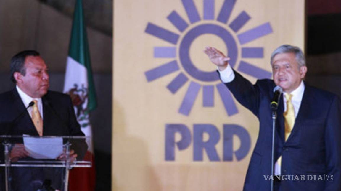 AMLO toma protesta como candidato del PRD