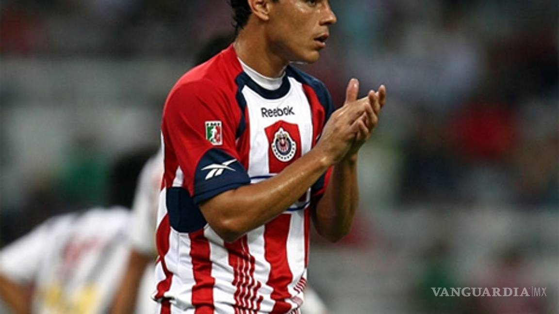 Omar Bravo rumbo a Wizards