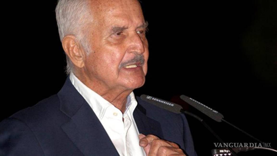 Carlos Fuentes recibe premio Formentor