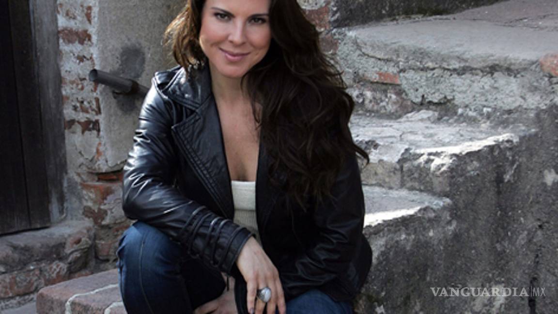 Kate y Eric del Castillo reconocidos con Diosa de Plata