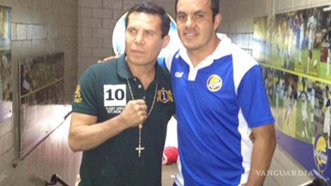 JC Chávez `presume' foto con Cuau