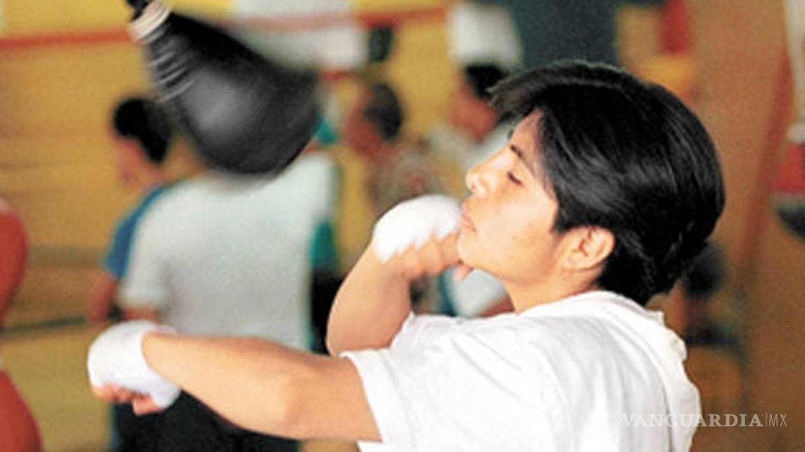 Anucia su regreso al ring la ex campeona mexicana Laura Serrano