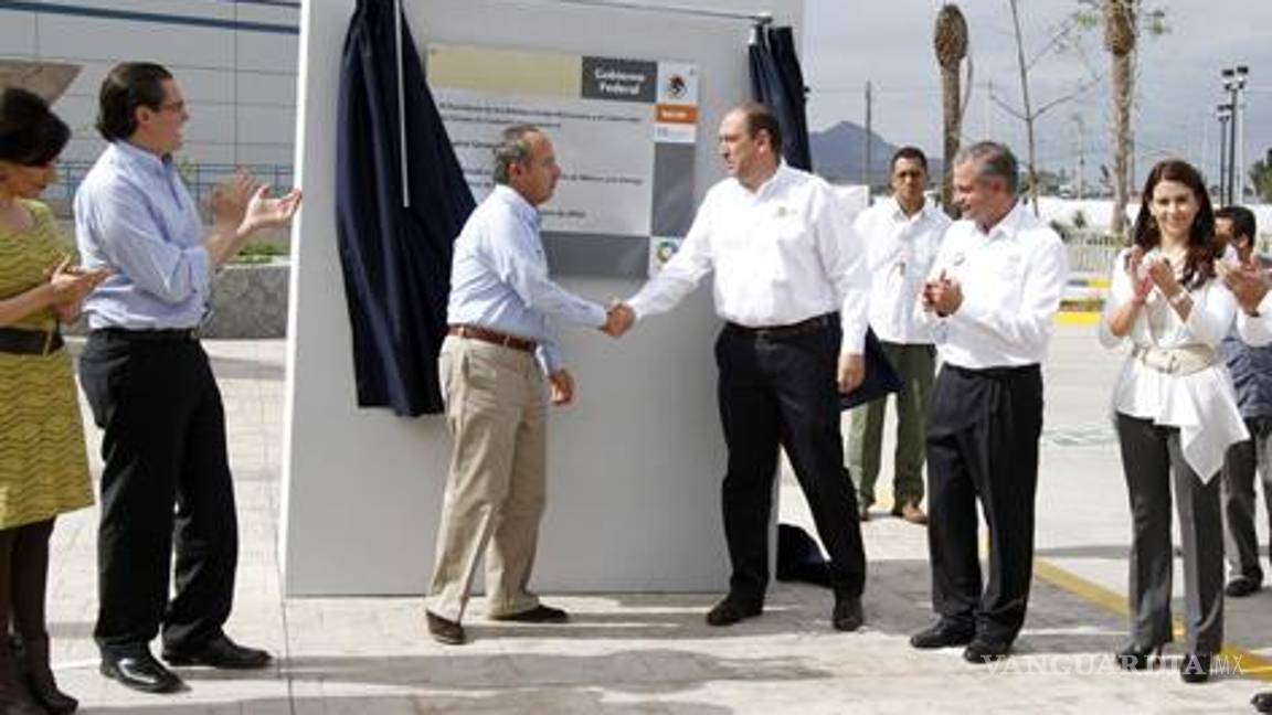 Entrega Felipe Calderón en Saltillo nuevo Hospital General del ISSSTE
