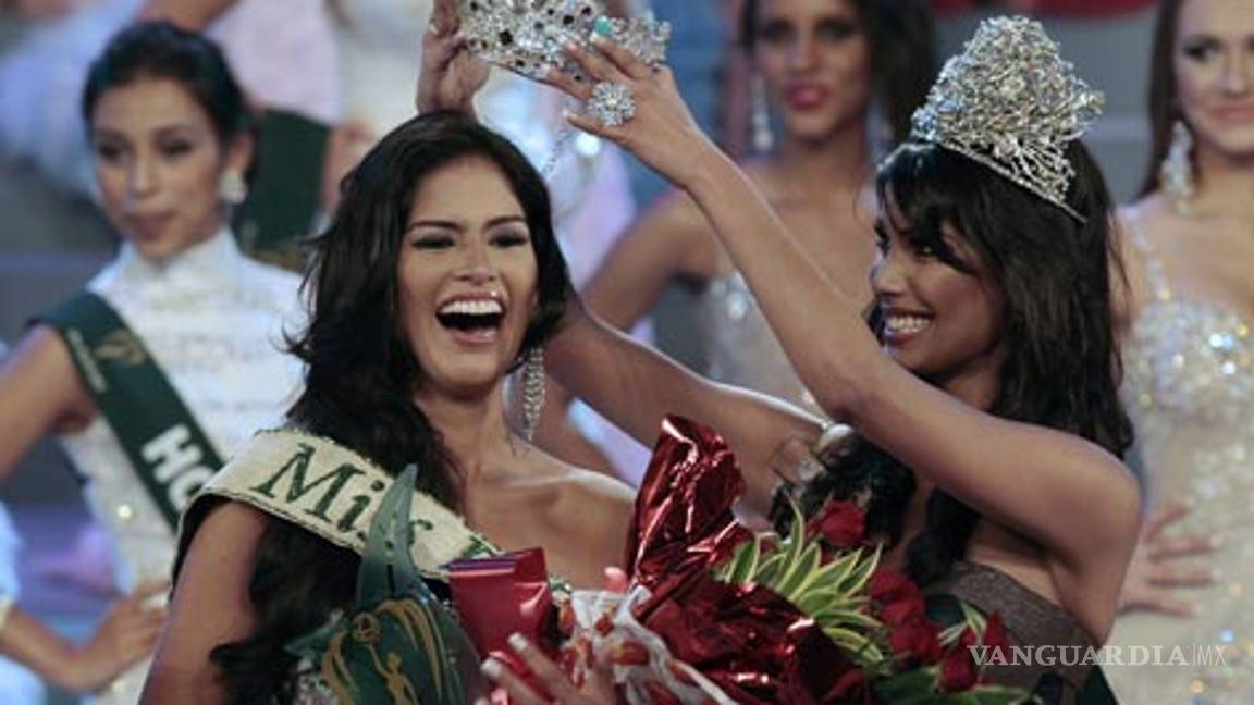 Ecuatoriana Olga Alva es proclamada Miss Tierra