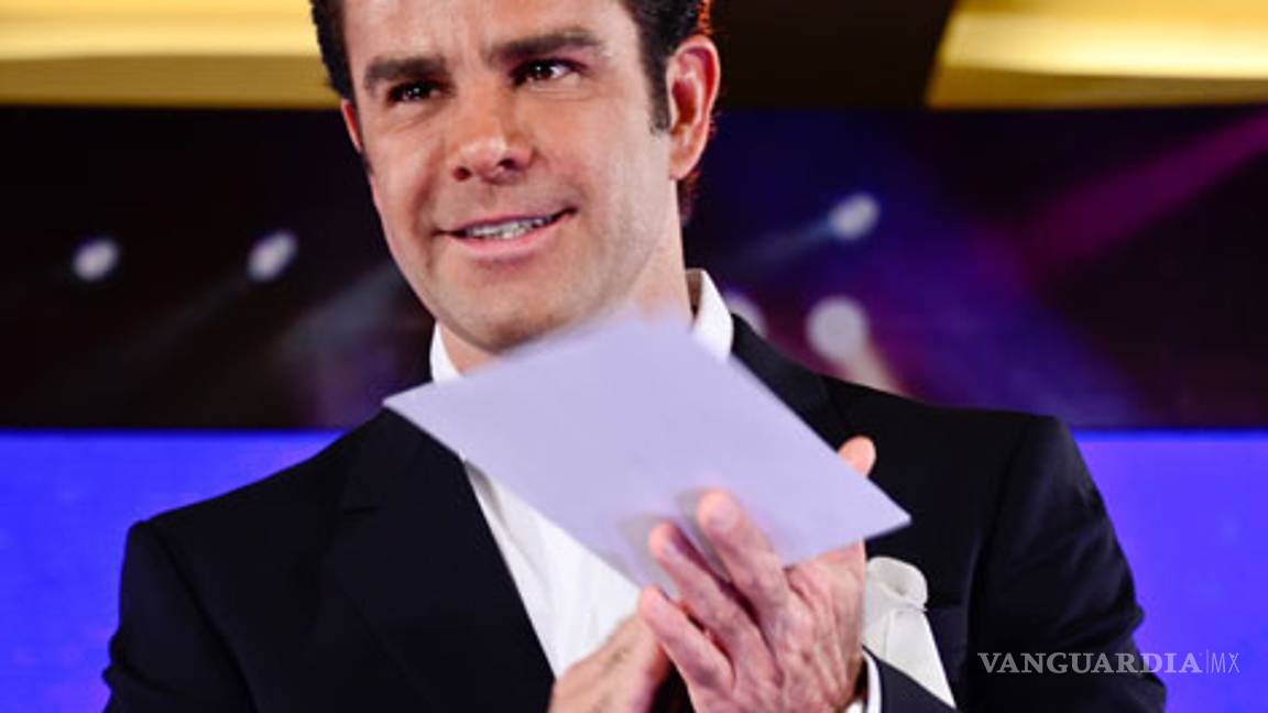 Eduardo Capetillo amenaza con dejar La Academia