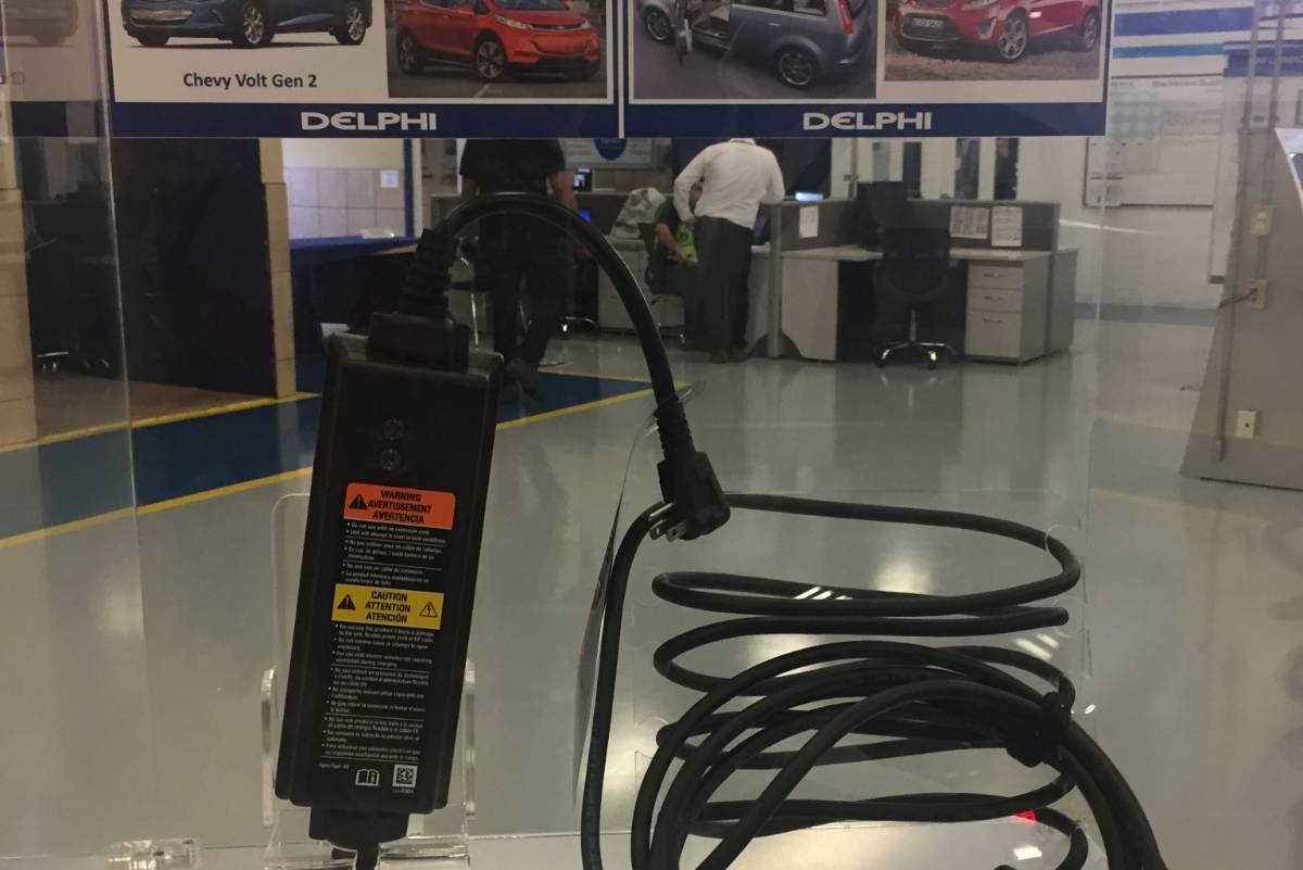 Produce planta Delphi cargadores eléctricos
