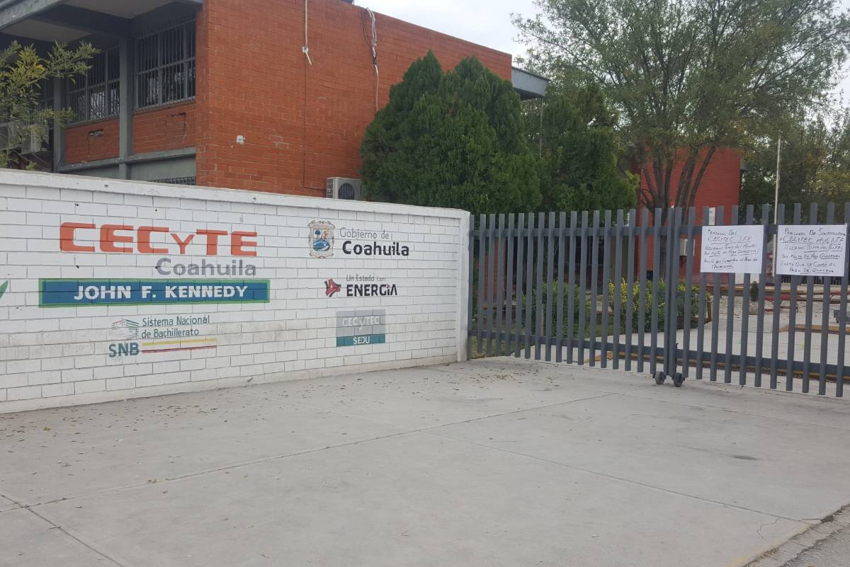 Maestros del Cecytec de Monclova se unen al paro nacional