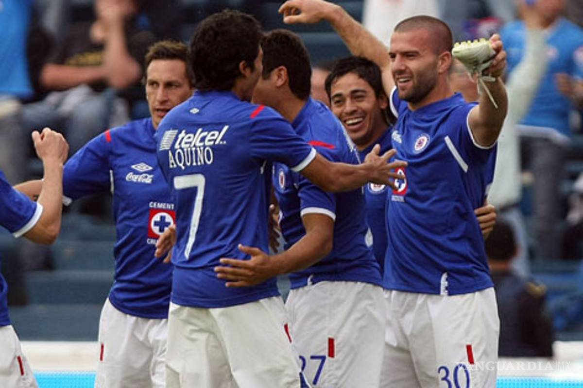 Cruz Azul anuncia cambios