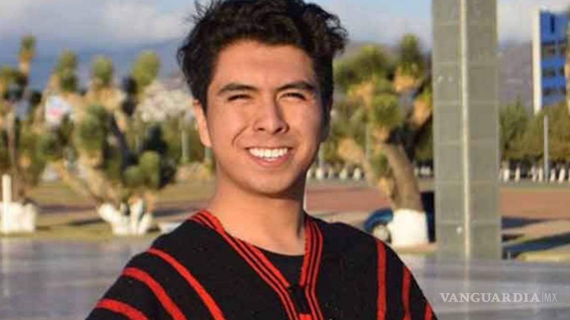 Daniel Alonso, de 19 años y estudiante de Derecho del ITESM, es ...