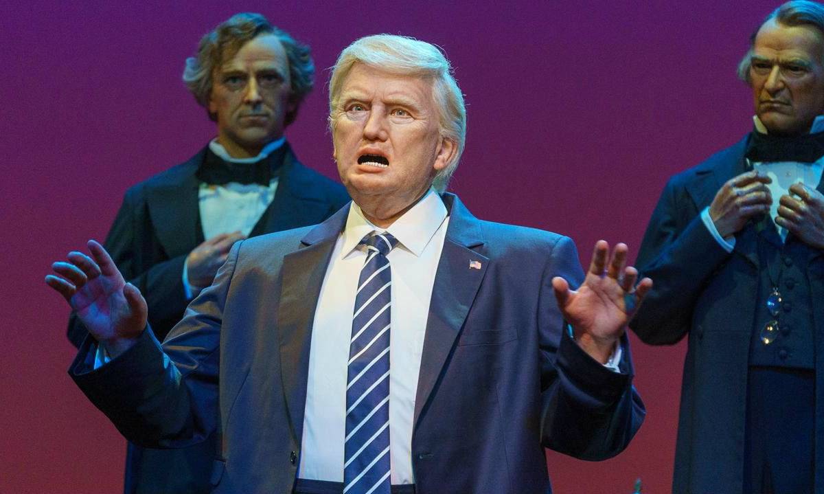 Donald Trump 'debutó' en Disney (video)