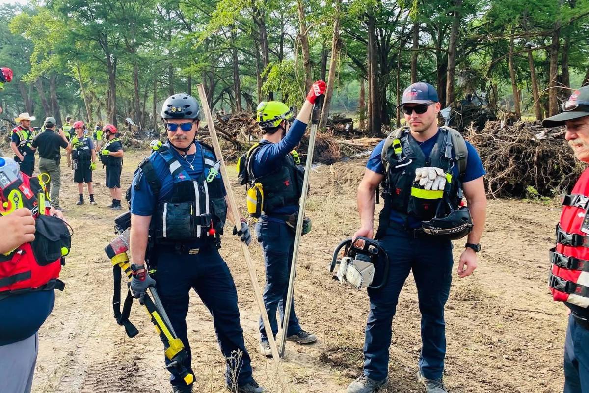 Aplaude Claudia Sheinbaum labor de bomberos de Ciudad Acuña en Texas