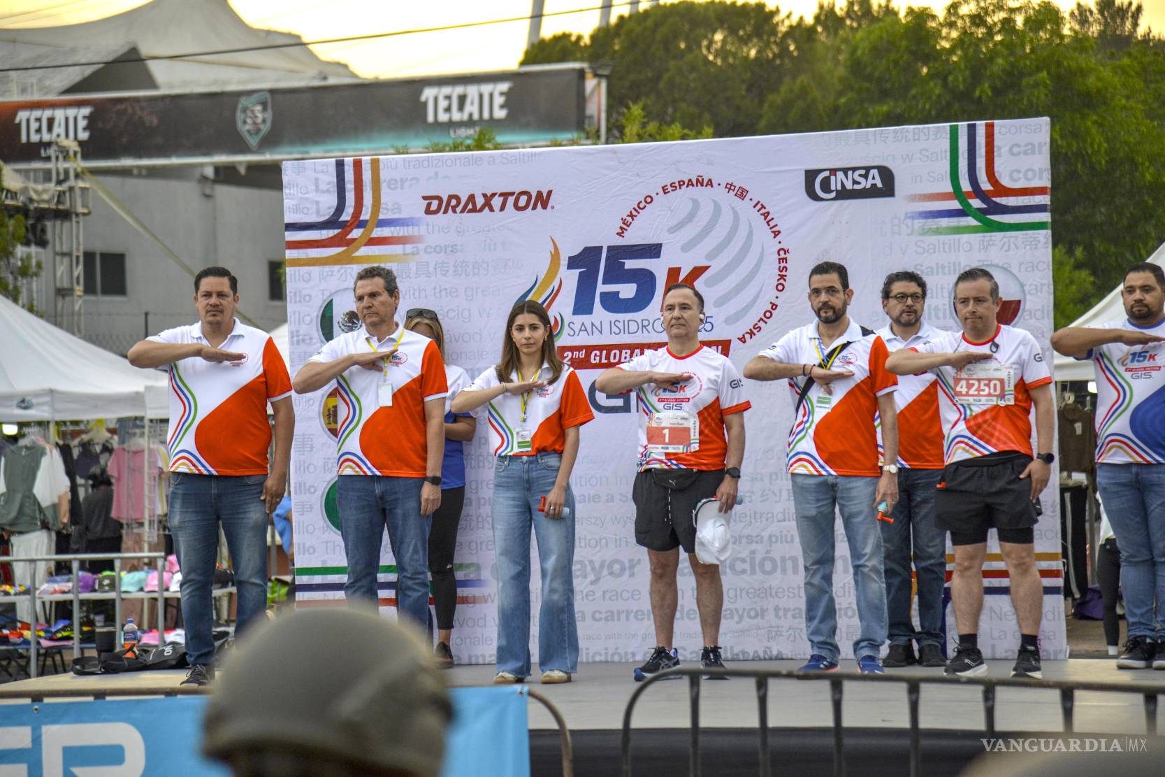 Cerca de 3 mil corredores participaron en la edición 48 de la carrera ...