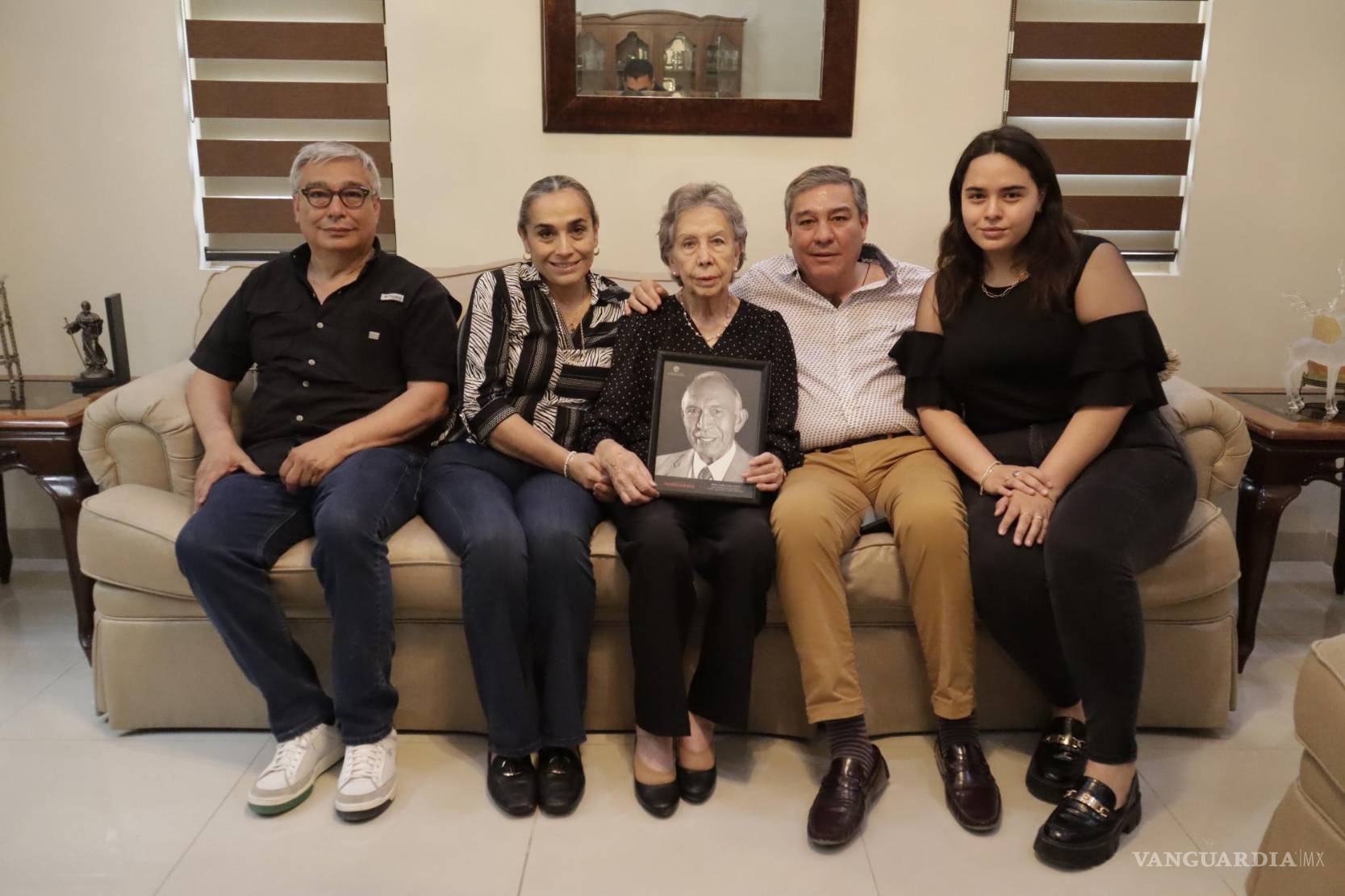 Coahuila: ‘Él nació para ser maestro, enseñaba fuera del aula’; Rubén ...