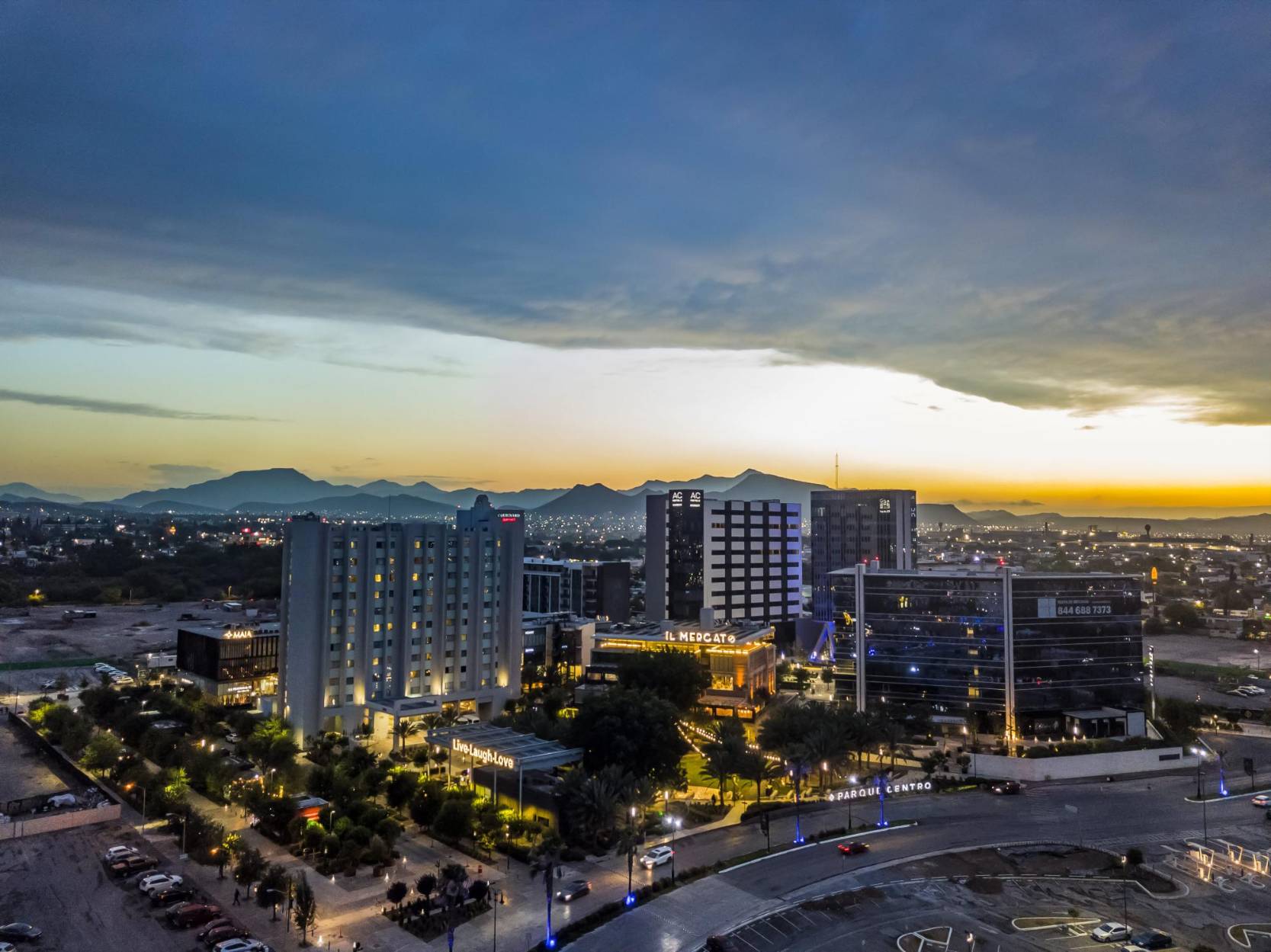 Don Víctor Mohamar Abugaber: El hombre que convirtió Saltillo en una ...