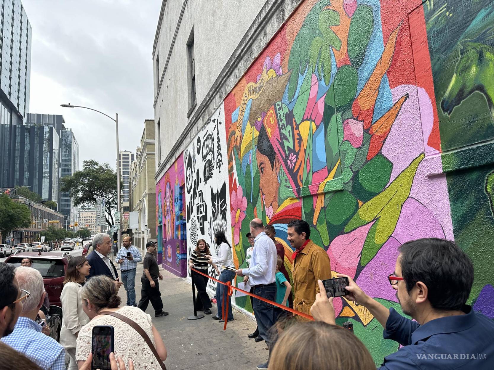 Conoce a los artistas que unieron a Saltillo y Austin con dos murales ...