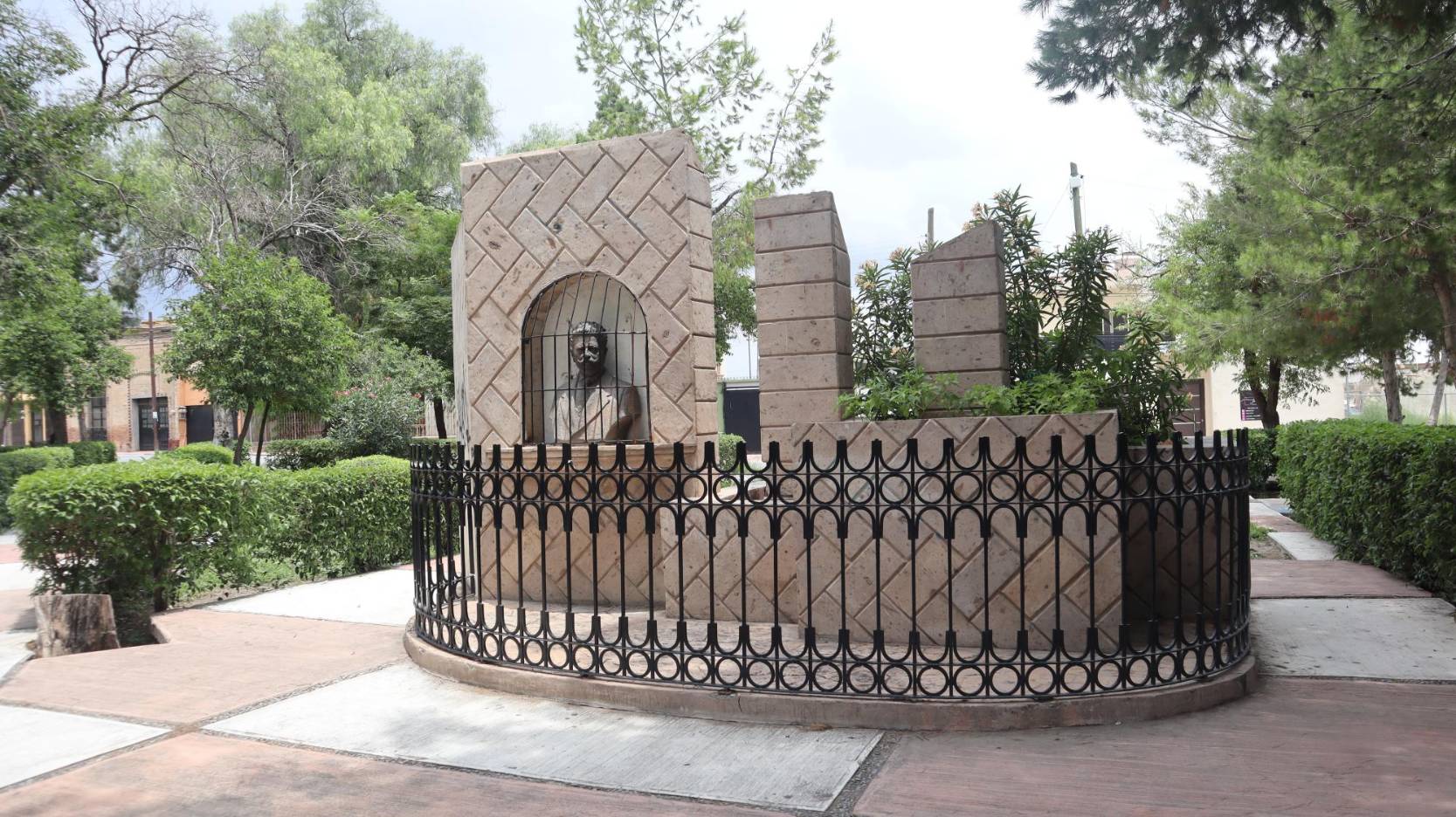 ¿Conoces los 66 monumentos que cuentan la historia de Saltillo? (mapa)