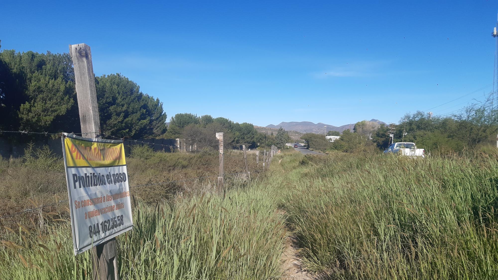 Saltillo: angosto y lleno de baches, así luce acceso a la Narro - Lado.mx