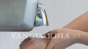 Por qué no deberías usar los seca manos eléctricos