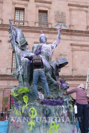 ¿Por qué se rayan los monumentos durante la manifestación del 8M ...