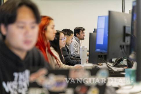 Así es como humanos ocultos ayudan a los vehículos autónomos a navegar las calles