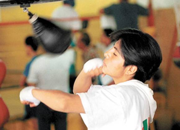 Anucia su regreso al ring la ex campeona mexicana Laura Serrano