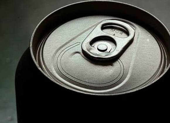 Impuesto a refrescos ayudaría a prevenir obesidad: Experto