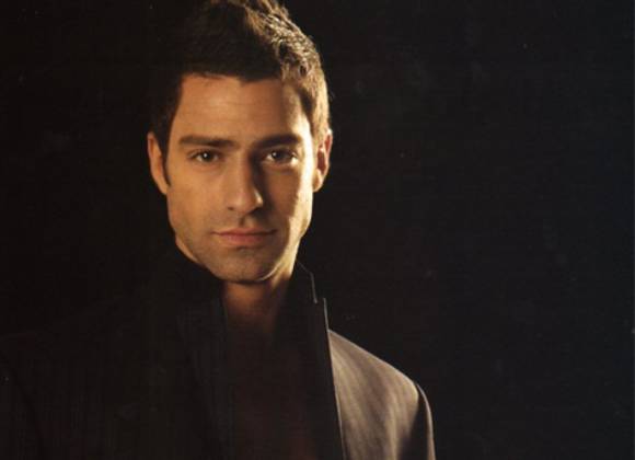 Ari Borovoy se casa mediante un rito judío