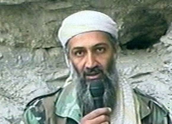 Osama reaparece... en video inédito