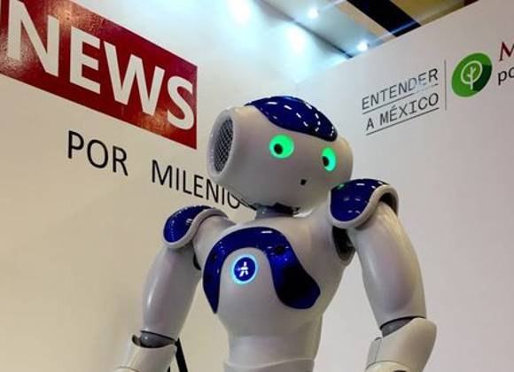 Crean robot capaz de aprender de todas las áreas de conocimiento